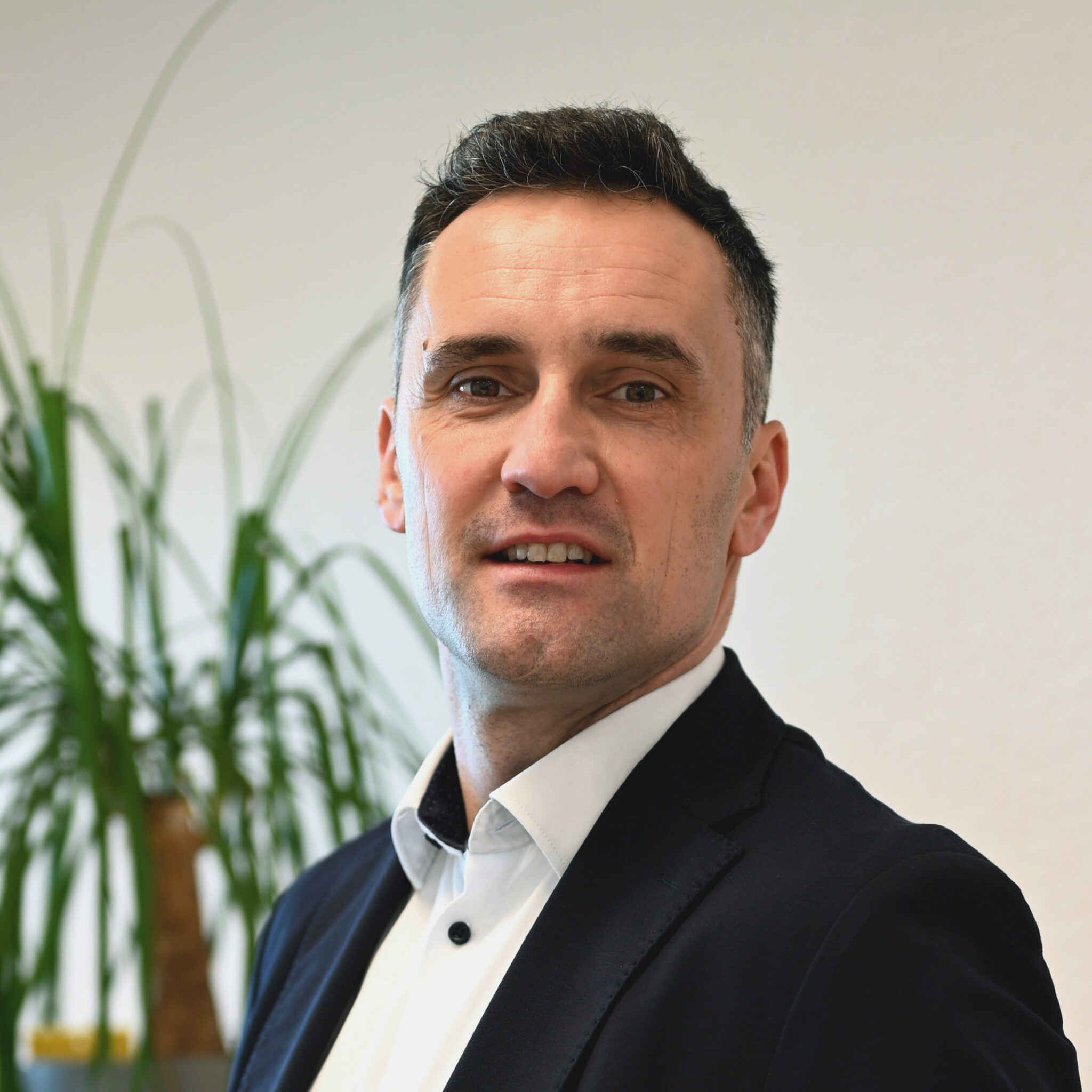 Gießharz Systeme – ISO-ELEKTRA